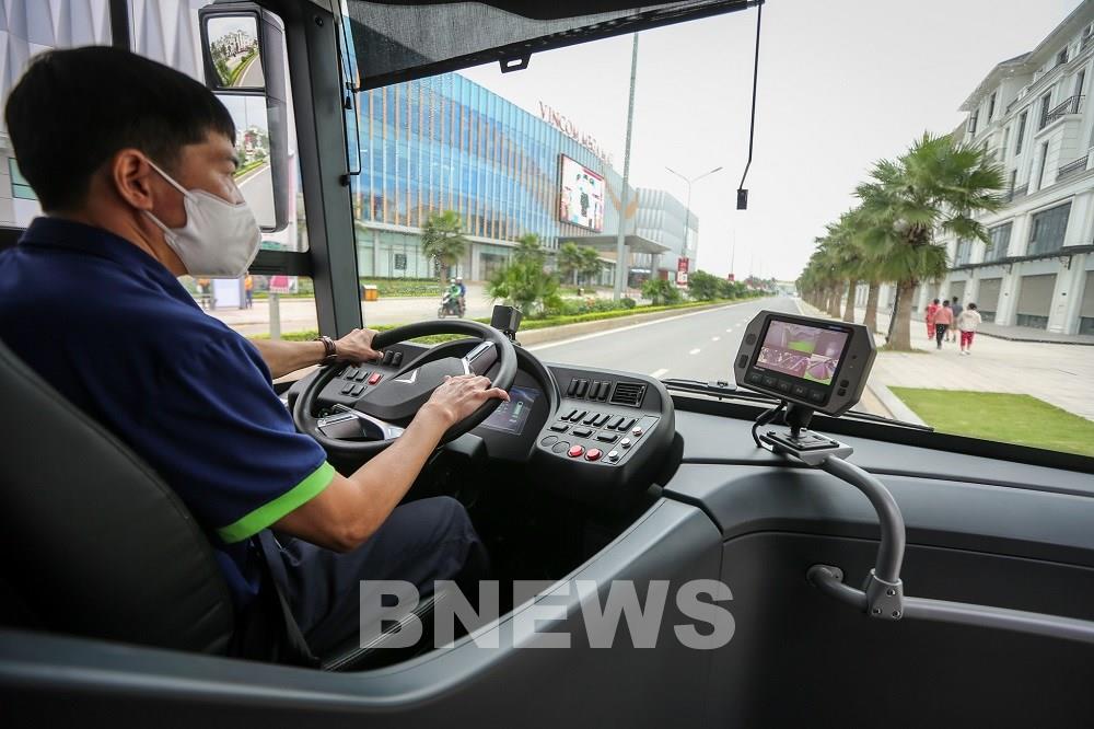 VinBus đưa vào vận hành tuyến xe buýt điện thông minh đầu tiên của Việt Nam